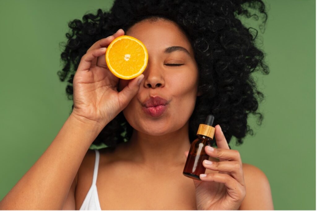 Capelli afro: storia come prendersene cura e stili di tendenza