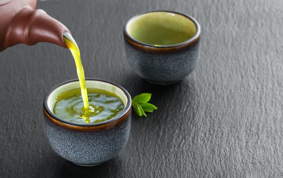 Tè verde: proprietà, benefici, uso, controindicazioni - ClioMakeUp