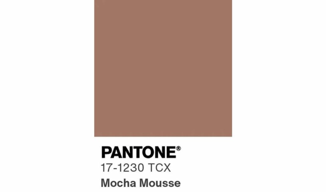 Capelli Mocha Mousse Colore Pantone 2025, le foto e le ispirazioni