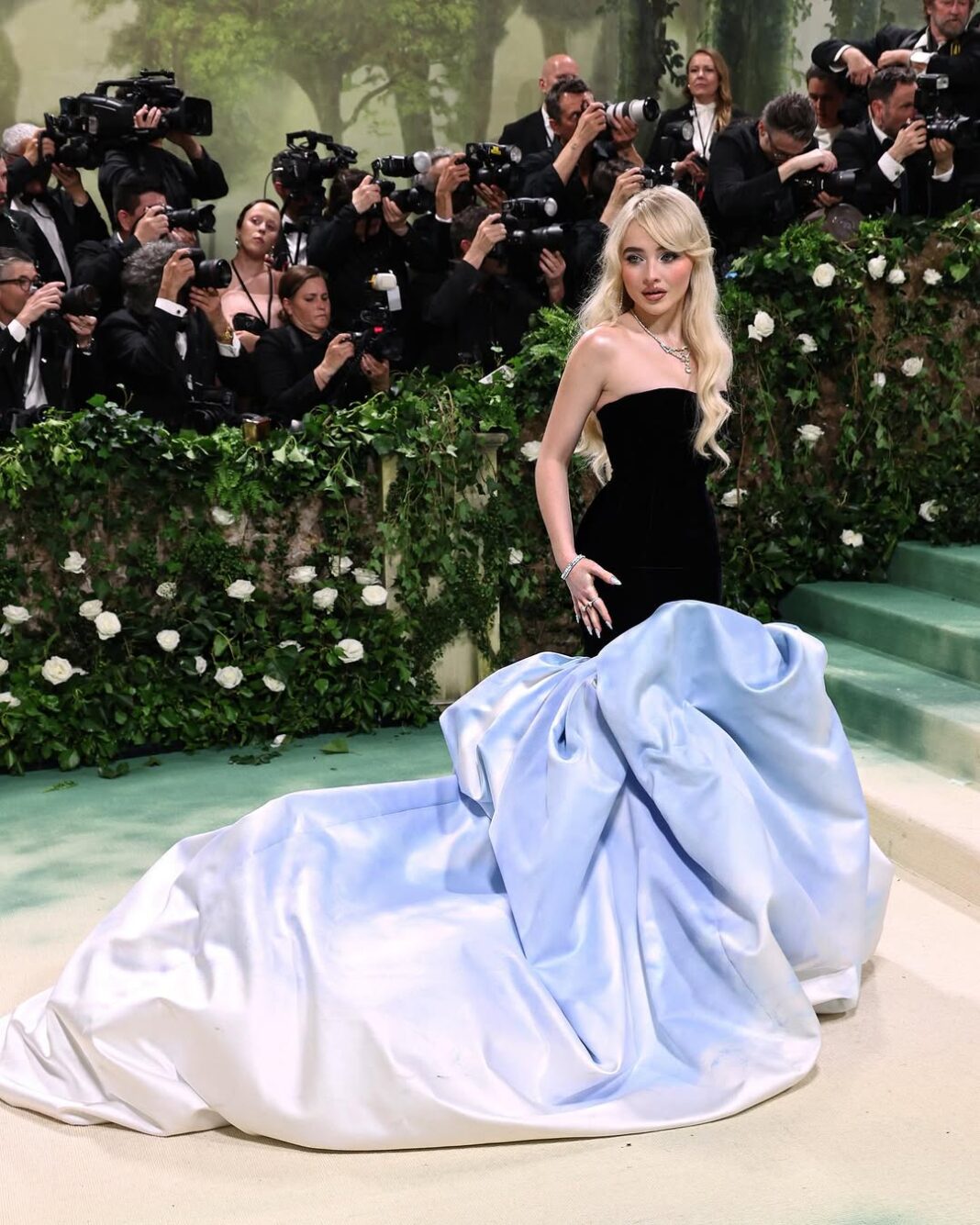 Chi è Sabrina Carpenter: la cantante più popolare su TikTok nel 2024
