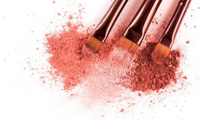 Blush terracotta: come usarlo, a chi sta bene e i migliori - ClioMakeUp