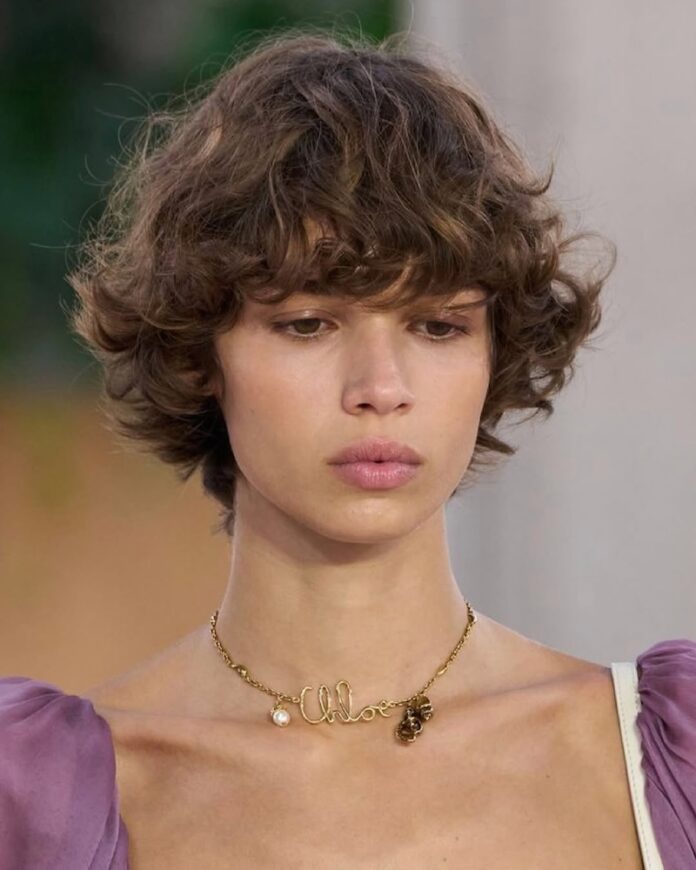 Christy Cut: il trend taglio capelli Pixie anni 90 - ClioMakeUp