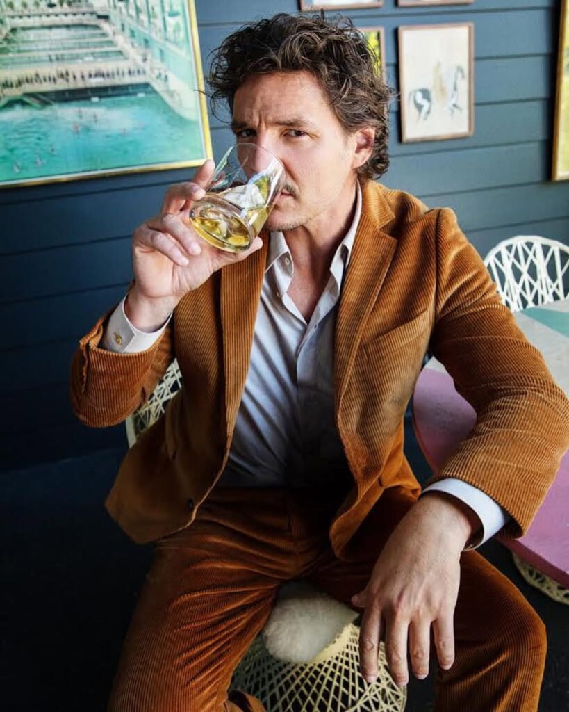 Pedro Pascal: perché tutti lo amano? Le curiosità più interessanti