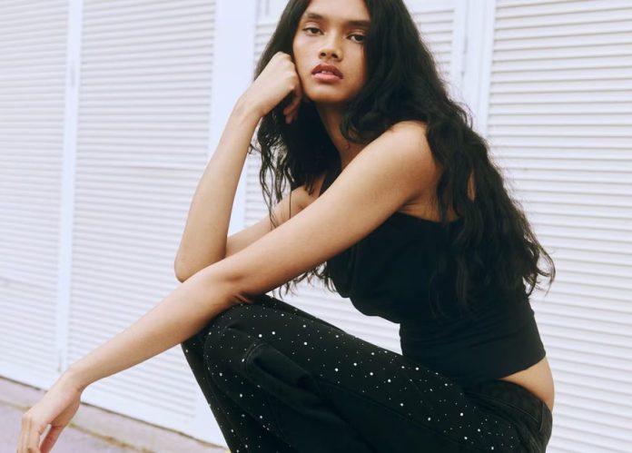Jeans glitter, i modelli più belli per look cool e luminosi da avere